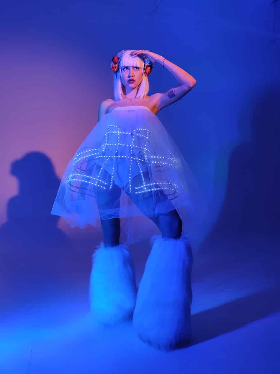 LED Corset: 8 Looks with Just 1 Multifunctional Outfit - by ETERESHOP