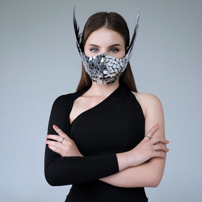 Silver Mirror Face Mask with Real Feathers by ETERESHOP _M112