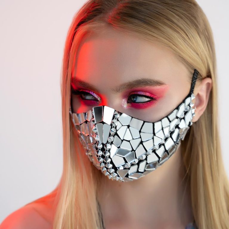Silver Mirror Face Mask with Spikes for shows and events - ETERESHOP