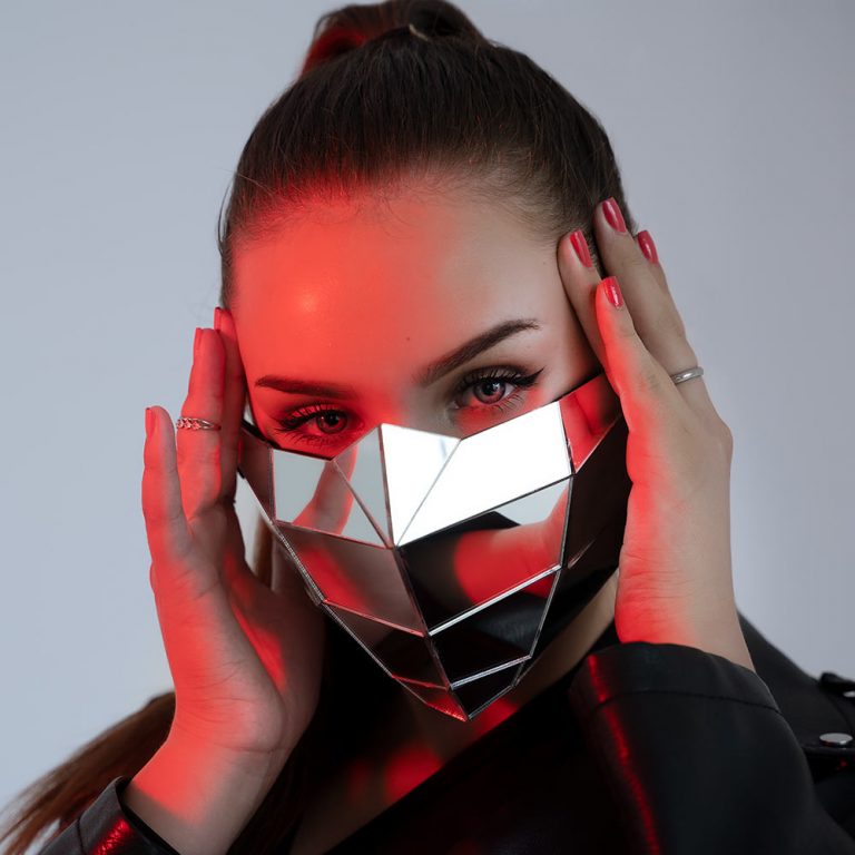 Silver Mirror Face Mask Low Poly Design by ETERESHOP _M108