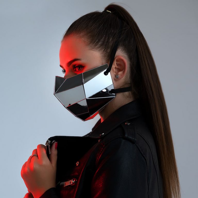 Silver Mirror Face Mask Low Poly Design by ETERESHOP _M108