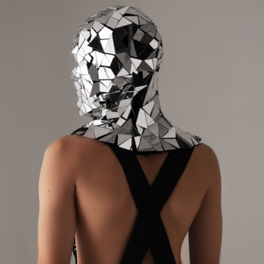 Mirror suit with a skull mask - Human statue for live show - ETERESHOP