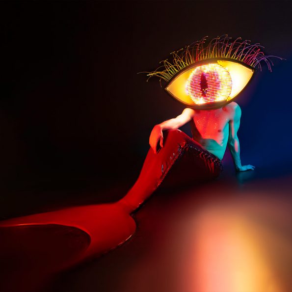 LED Helmet in the Shape of an Eye for Halloween _O32 - by ETERESHOP
