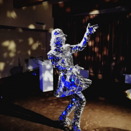 30+ ideas of mirror dresses for performances on stage - ETERE