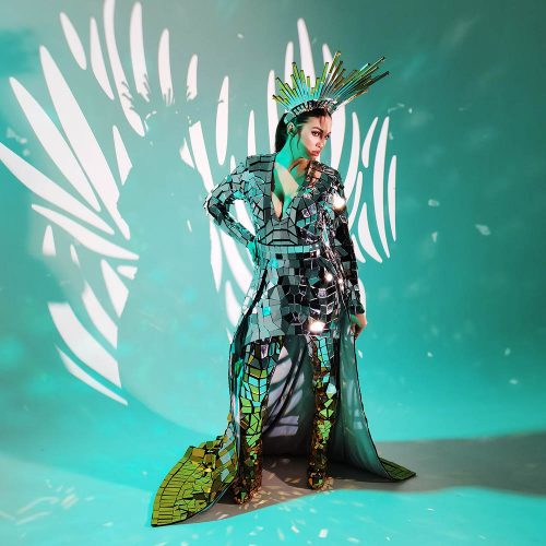 30 Ideas for Your Stage Christmas Costumes and Show Decoration