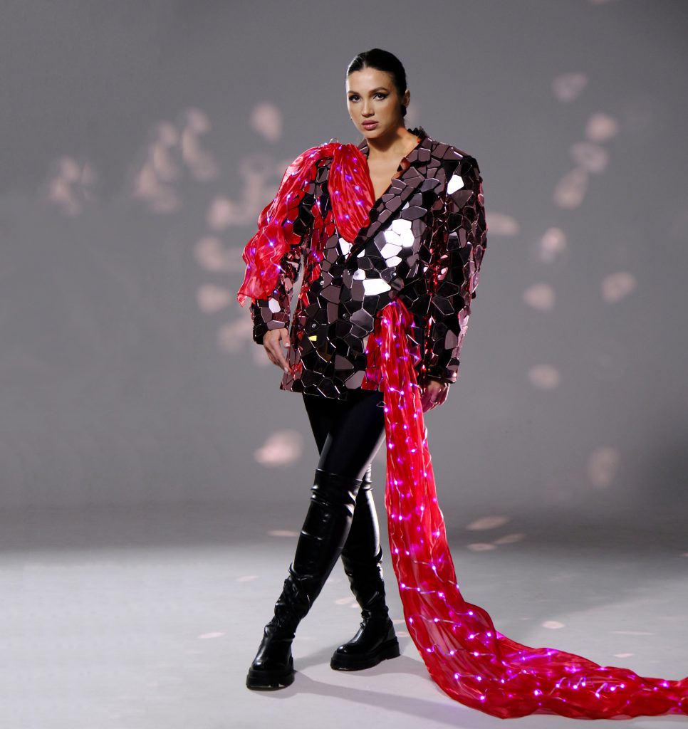 Mirror blazer with a LED shawl and disco ball effect - ETERESHOP