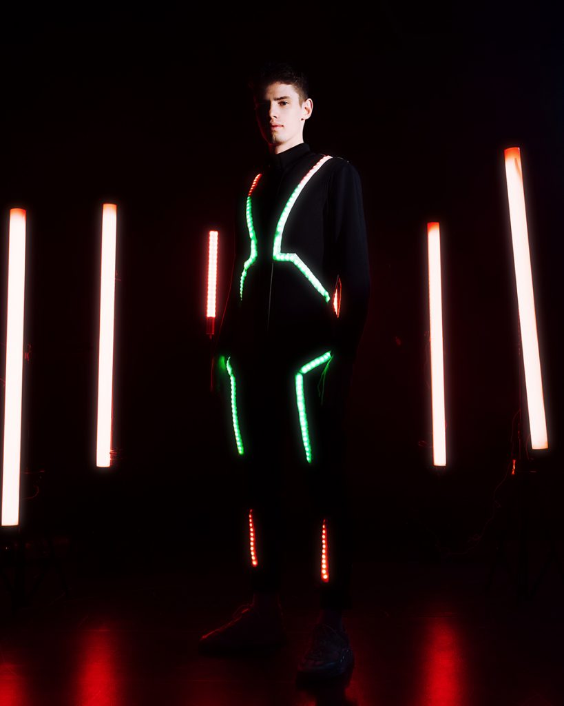Led light up Costumes, light up suits and lighting flyboard water costumes