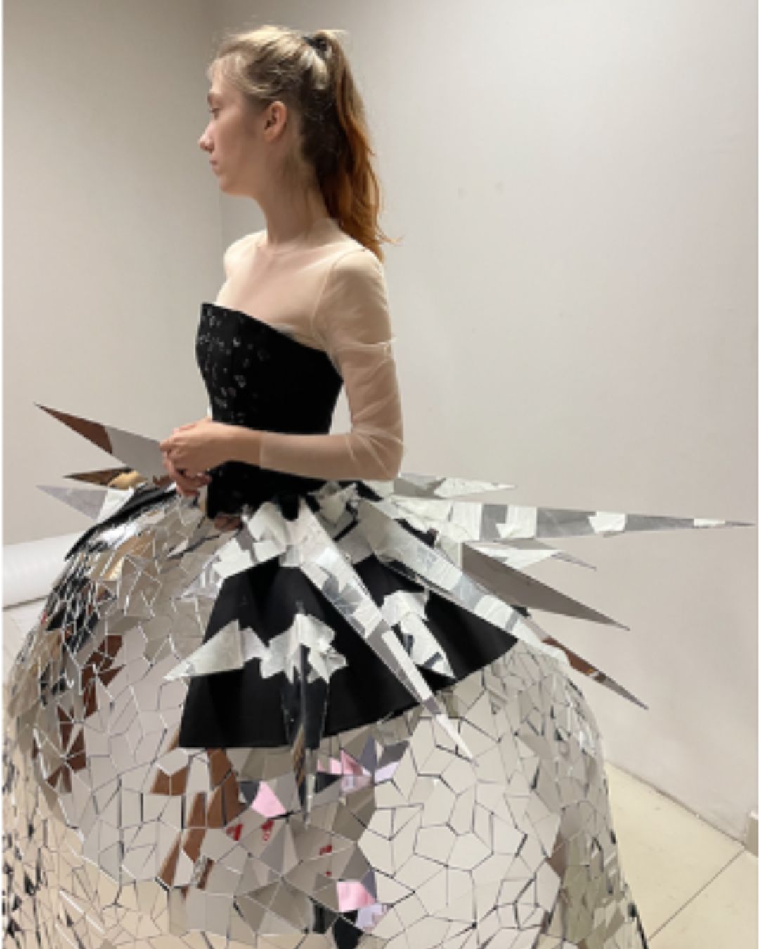 10 Circus Mirror Costumes Made Ready in a Month - by ETERESHOP