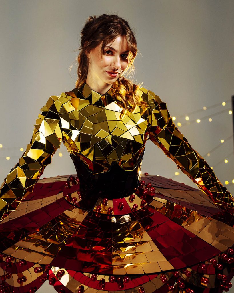 Carnival Custom Women's Mirror Costume with Moving Horses