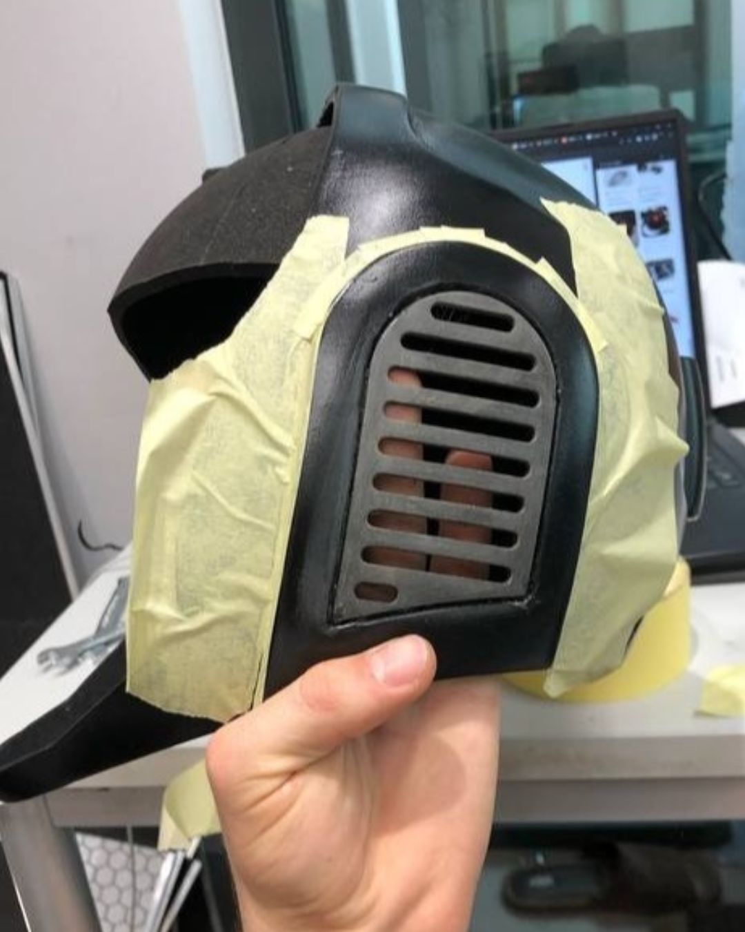 How to make a programmable Led light helmet – a short guide