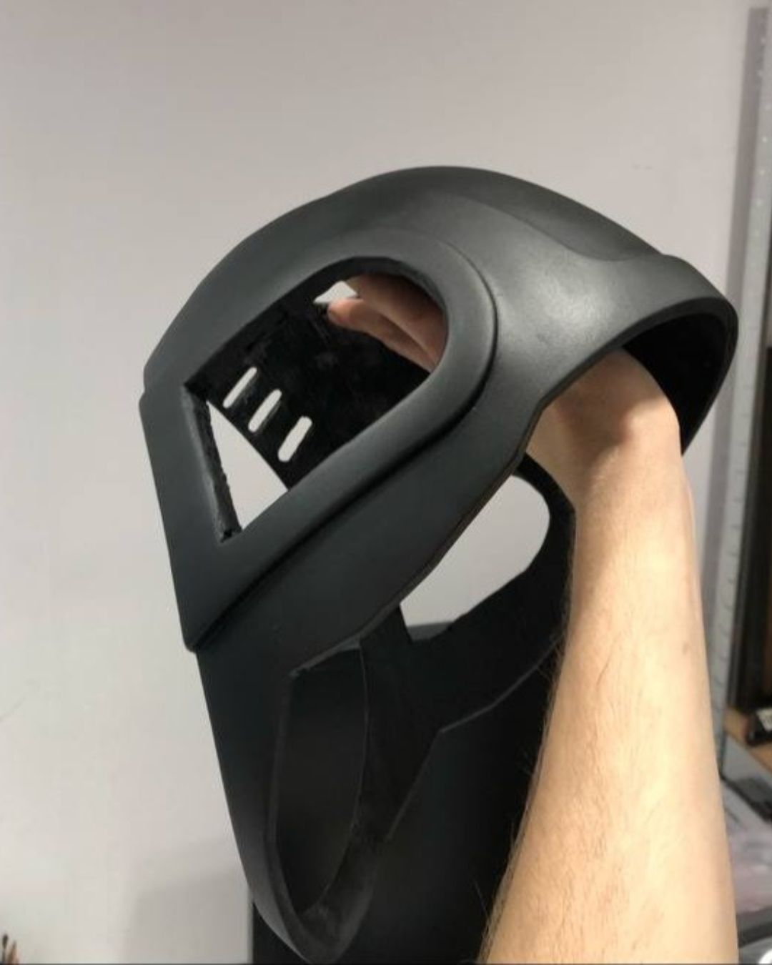 How to make a programmable Led light helmet – a short guide