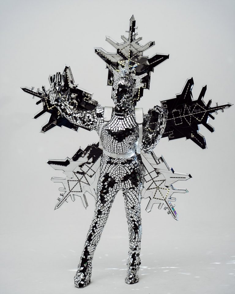 Unusual Mirror Costume with Leds - by ETERESHOP