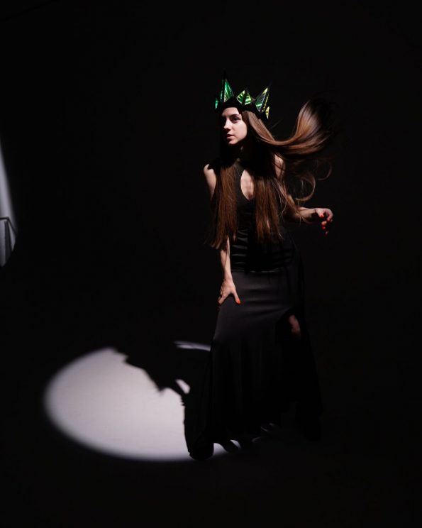 LED Infinity Mirror Crown for shows and events - by ETERESHOP