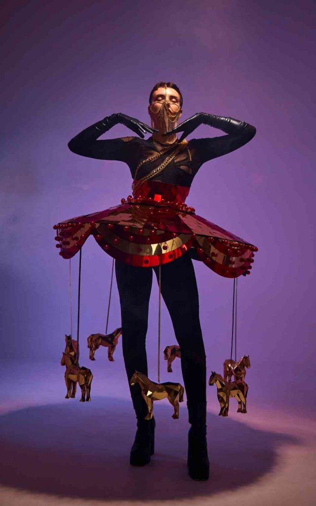 Carnival Custom Women's Mirror Costume with Moving Horses