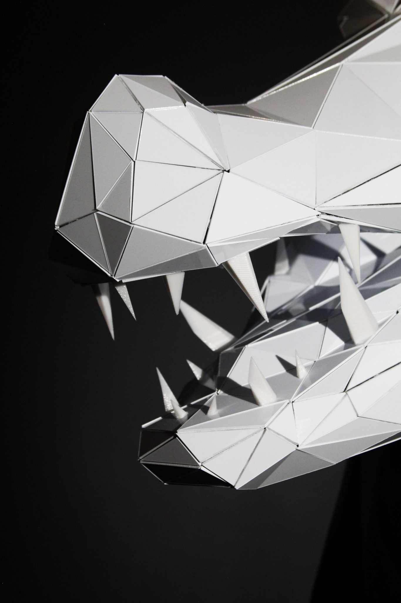 3D White Crocodile Mask - by ETERESHOP